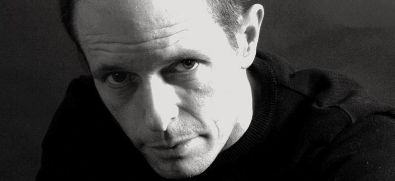 N’éteins pas la lumière – Etat-critique.com